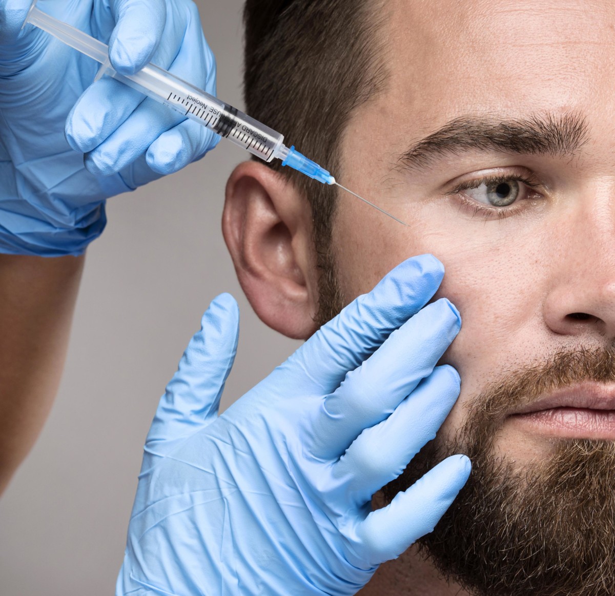 Le jeune chirurgien plastique Benjamin Débuc - Fresh Mag Paris