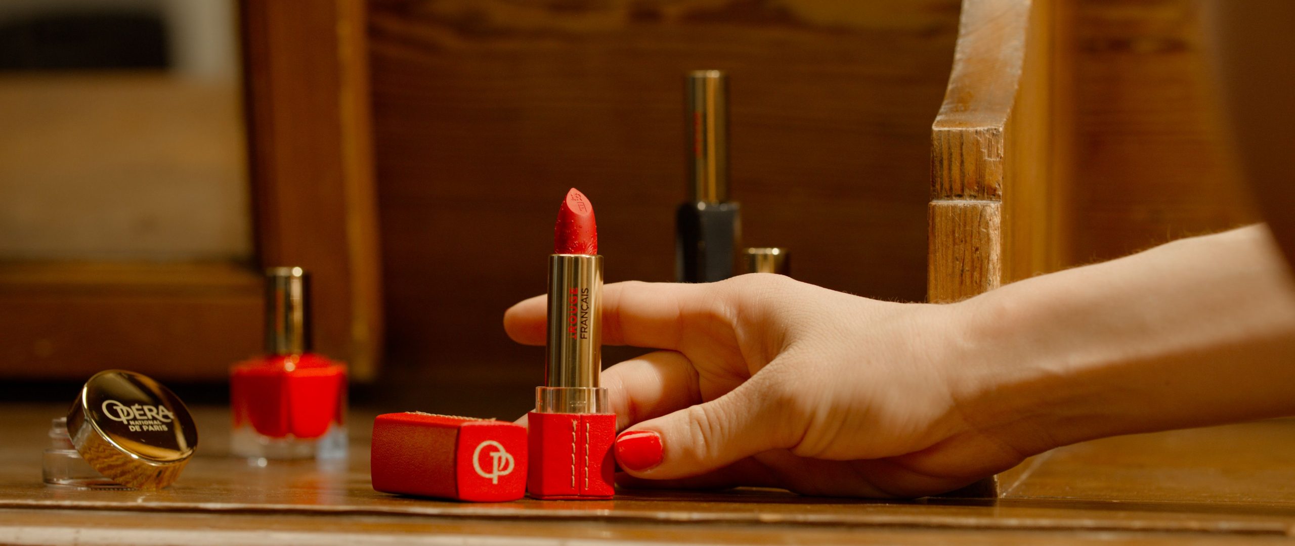 Le Rouge Français x L’Opéra National de Paris : une nouvelle collection ...