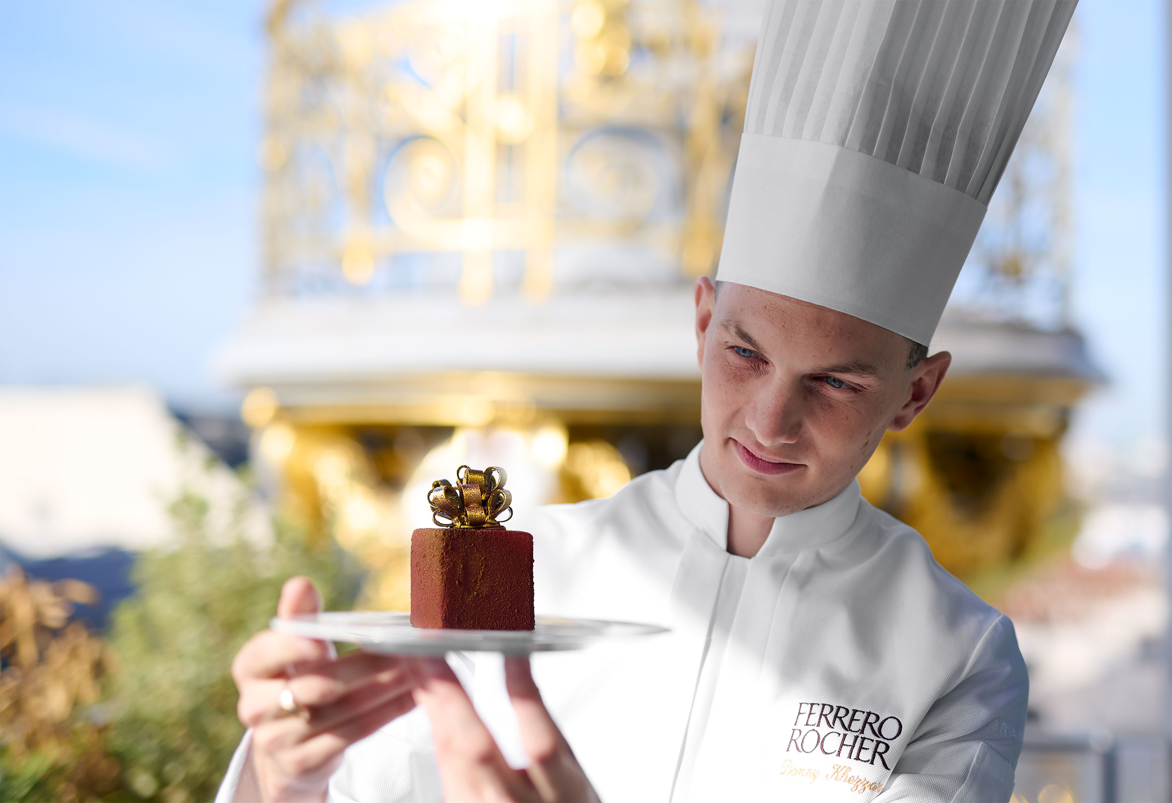 Le Cadeau : FERRERO ROCHER® X Danny Khezzar une collaboration magique ...